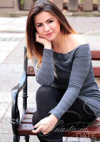 Best Bulgarian Singles: Magdalena from Sofia, 25 yo, hair color Fair